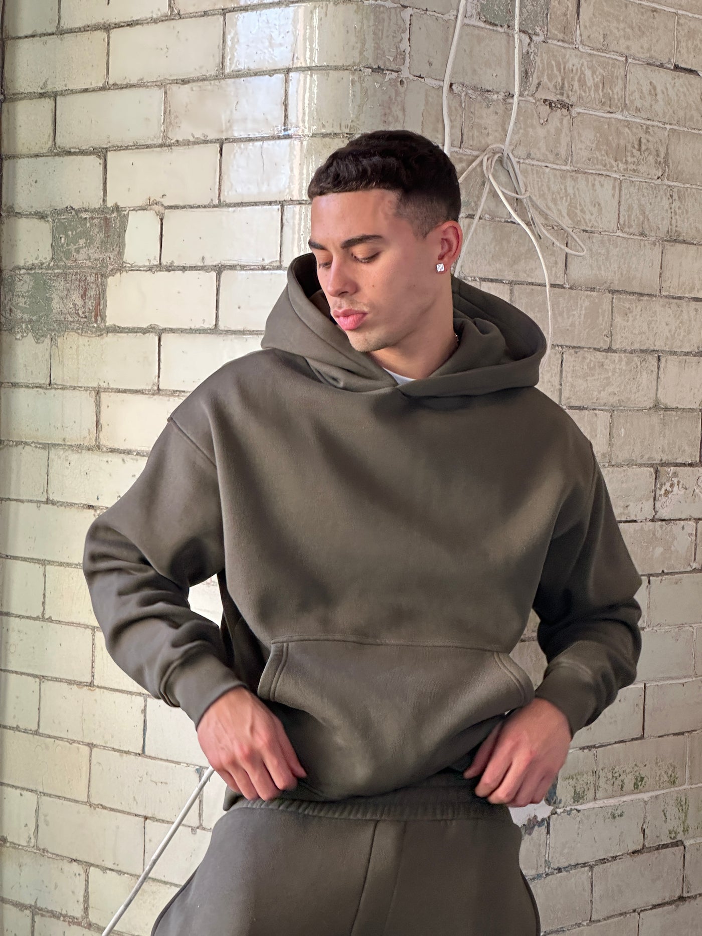 DAILYS HOODIE (KHAKI) – Creō Studios® -- Creo Studios